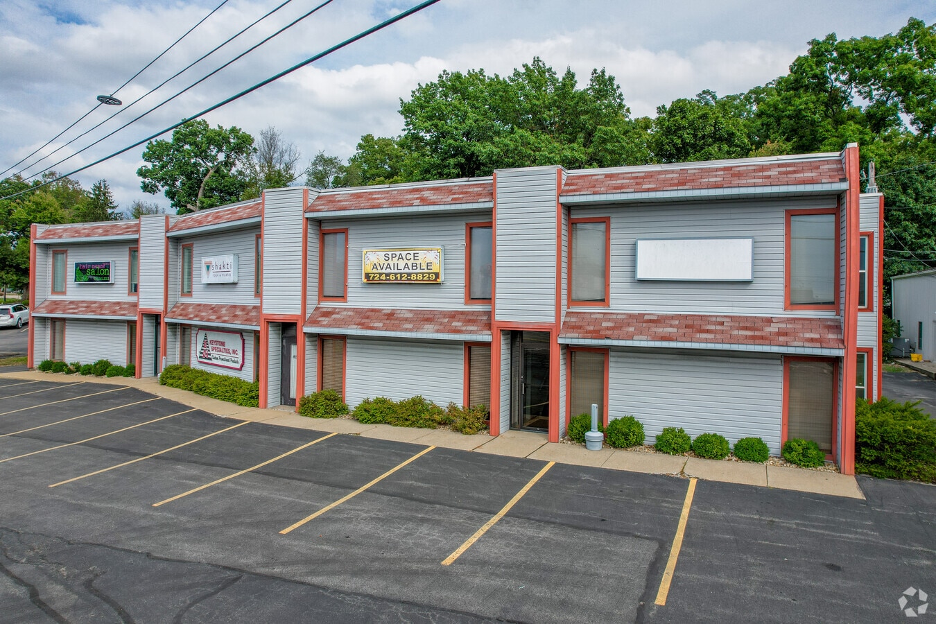 259-263 Pittsburgh Rd, Butler, PA 16002 - Keystone Center | LoopNet