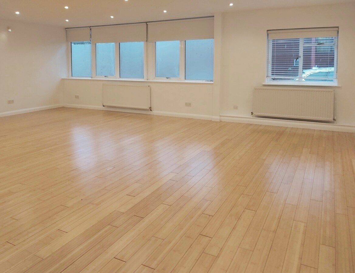 James St W, Bath, AVN BA1 2BT | LoopNet