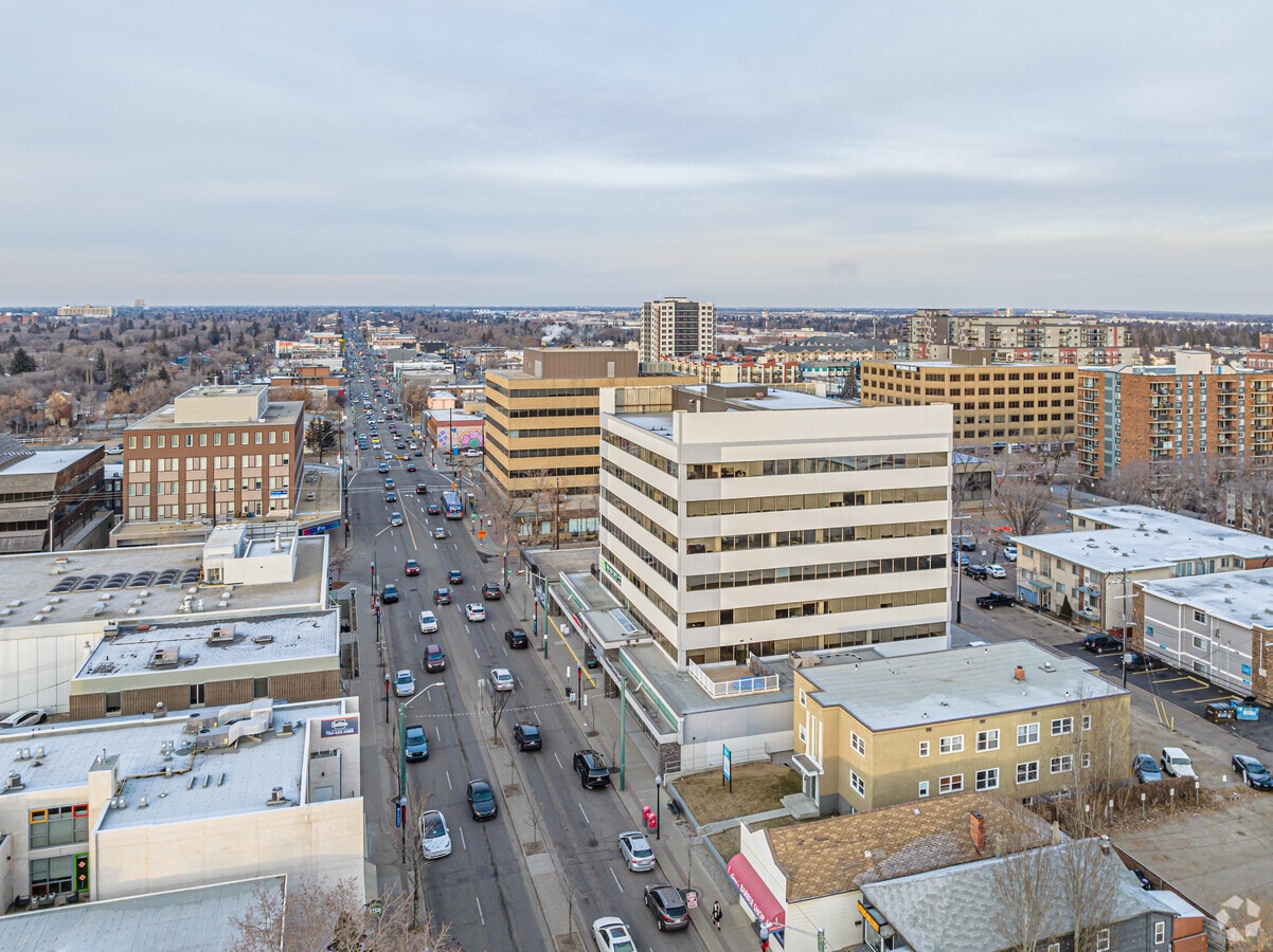 10339 124th St NW, Edmonton, AB T5N 1R1 - Princeton Place | LoopNet
