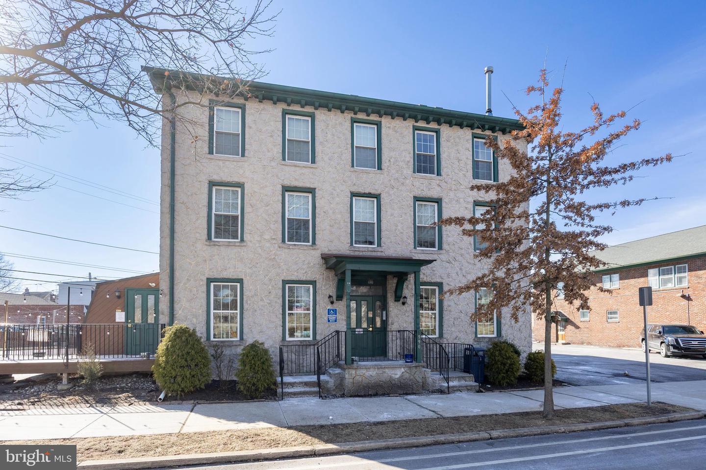 978 E High St, Pottstown, PA 19464 - 990 & 978 E High St - 2 properties ...