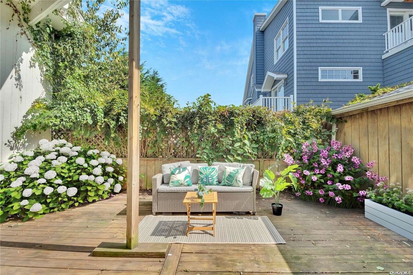 64 Baldwin Ave, Point Lookout, NY 11569 | LoopNet