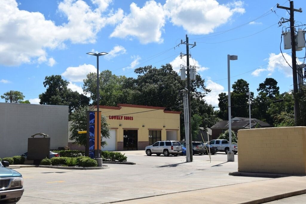 28 E Crosstimbers St, Houston, TX 77022 | LoopNet