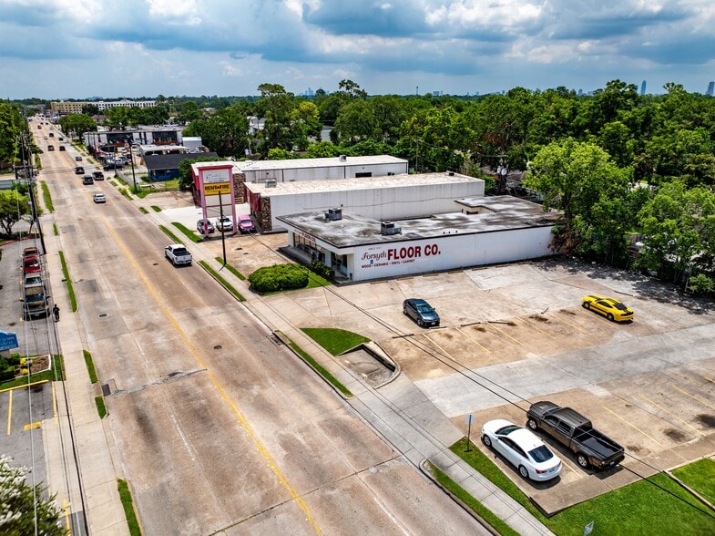 9319 Long Point Rd, Houston, TX 77055 | LoopNet