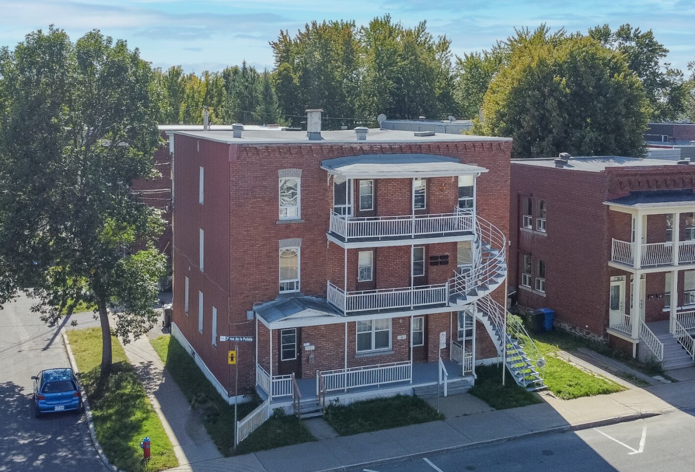 303-317 3E Rue De La Pointe, Shawinigan, QC G9N 1H7 | LoopNet