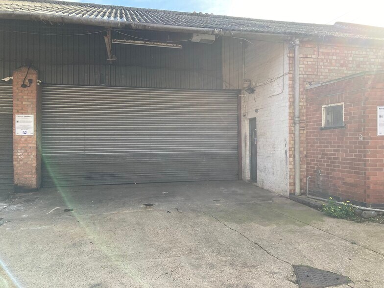 2 Market St, Rugby, CV21 3HG - Railway Terrace | LoopNet