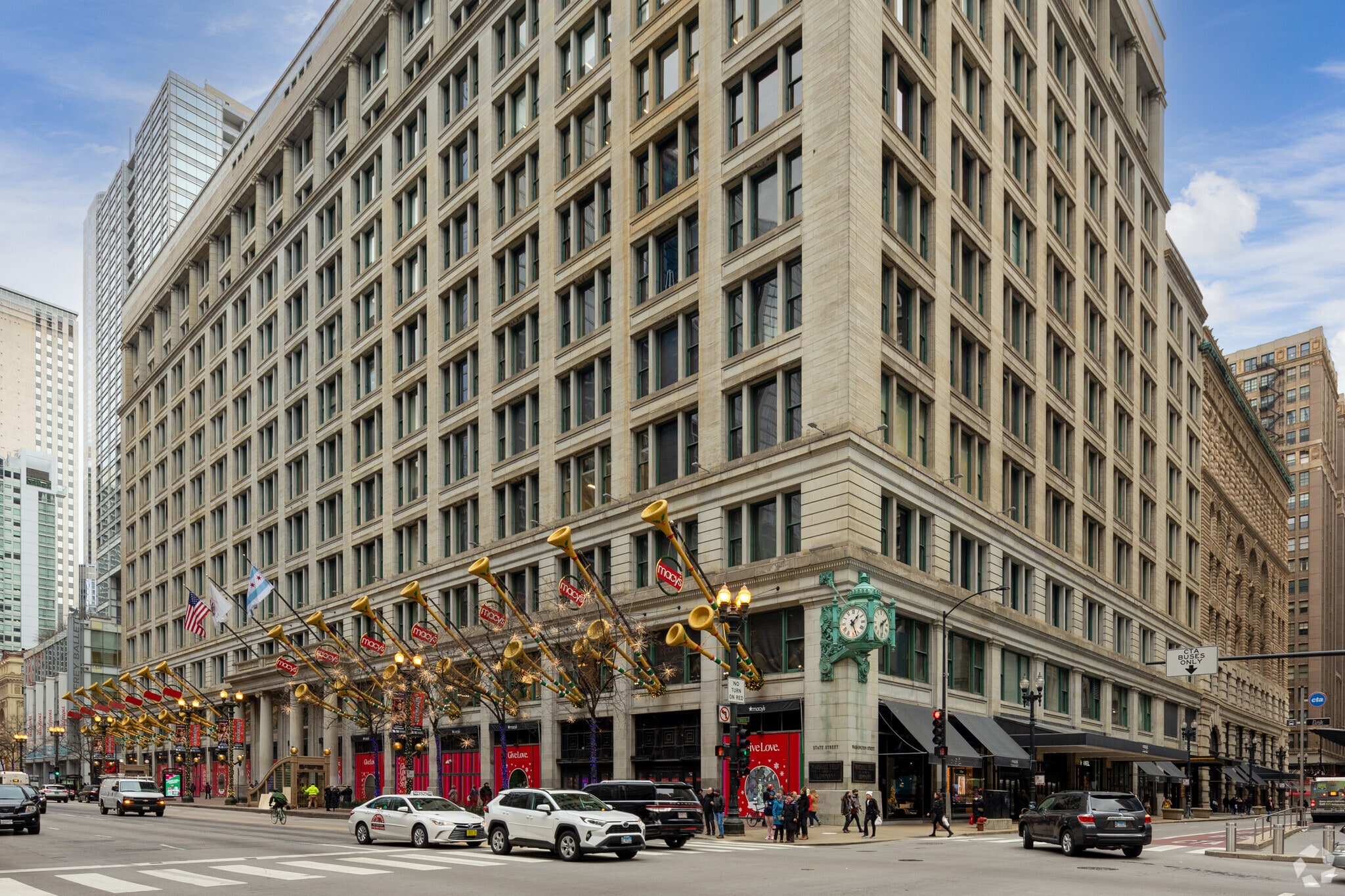24 E Washington St, Chicago, IL 60602 - Industrious Millennium Park | LoopNet