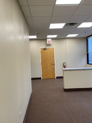 434 Route 18, East Brunswick, NJ 08816 - LensCrafters | LoopNet