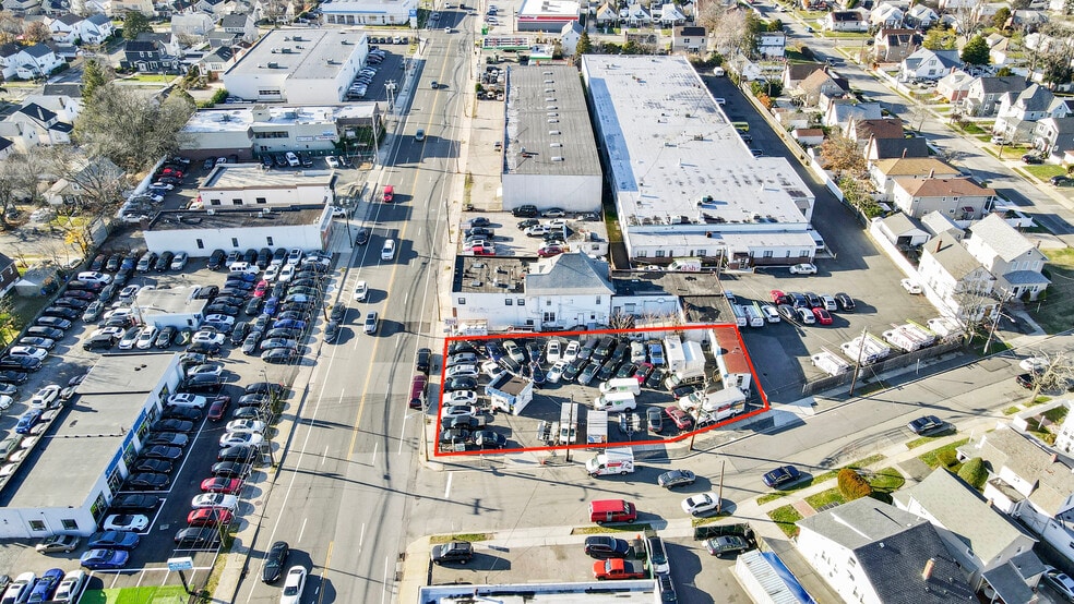 327 Merrick Rd, Valley Stream, NY 11580 | LoopNet