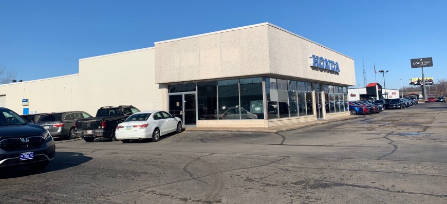 4425 Center Point Rd NE, Cedar Rapids, IA 52402 | LoopNet