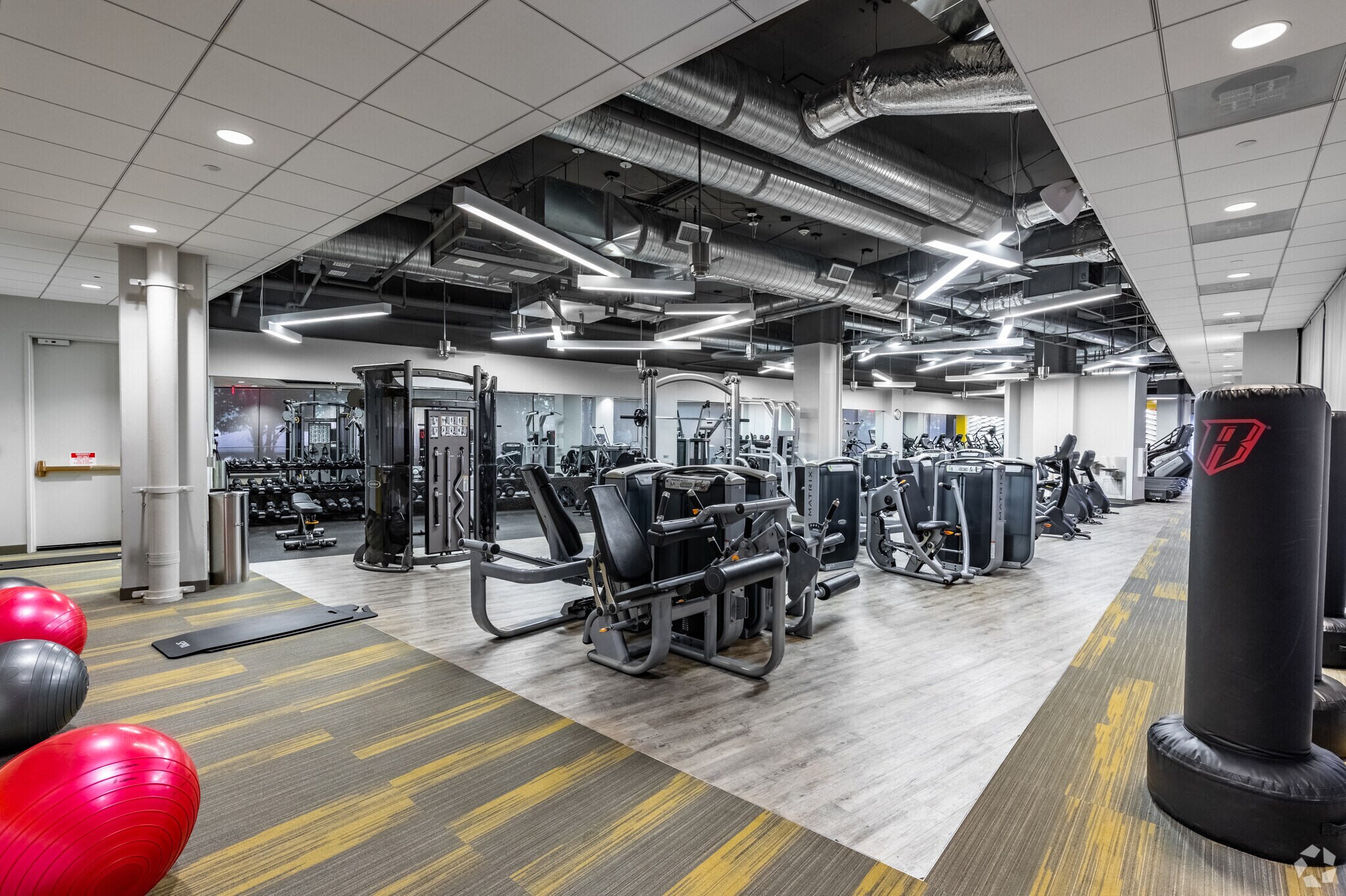 3 Ravinia Dr, Atlanta, GA 30346 - Three Ravinia | LoopNet