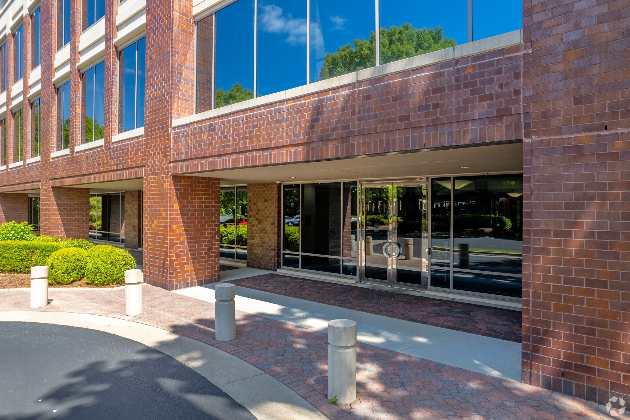 3780 Mansell Rd, Alpharetta, GA 30022 - Parkside Terraces | LoopNet