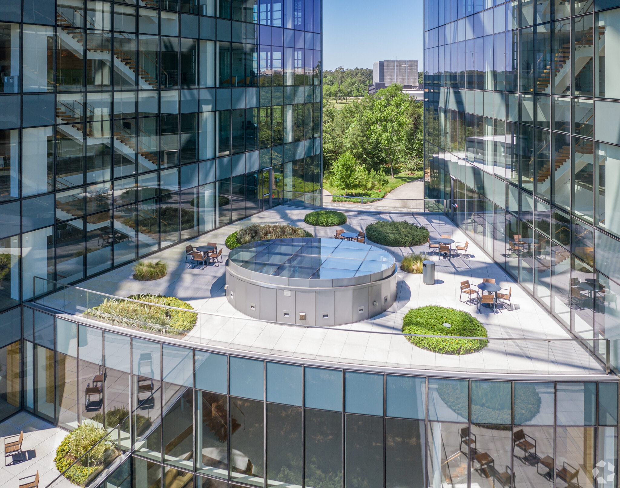 10000 Energy Dr, Spring, TX 77389 - South Tower | LoopNet