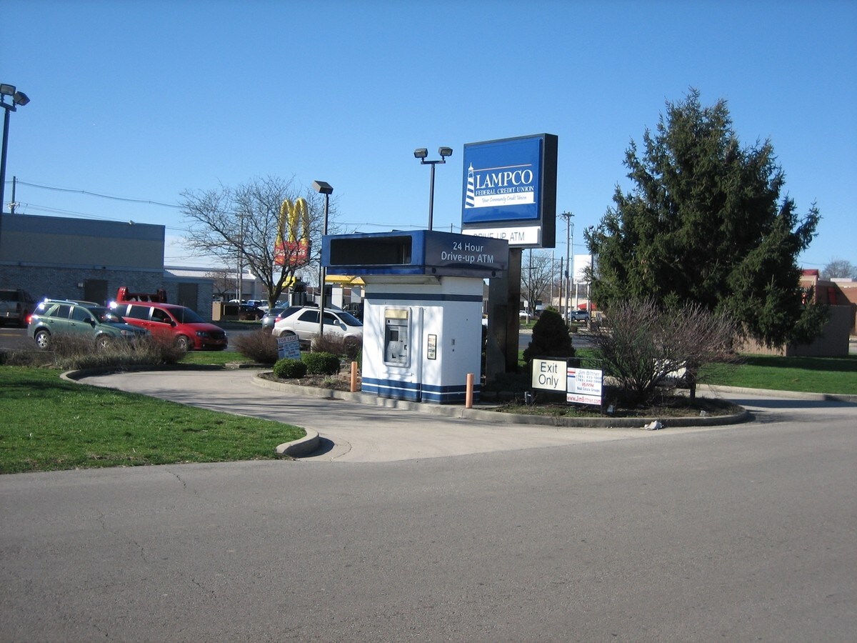 5233 S Scatterfield Rd, Anderson, IN 46013 | LoopNet