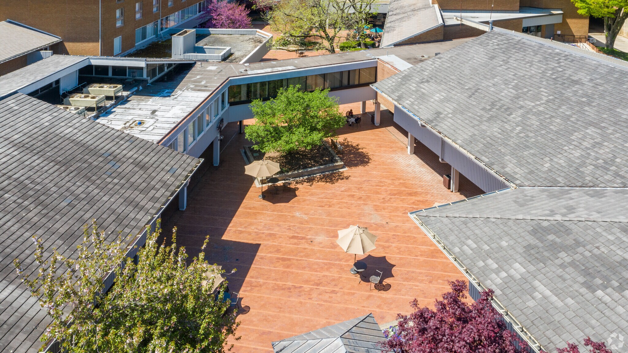 5100 Falls Rd, Baltimore, MD 21210 - The Village of Cross Keys | LoopNet