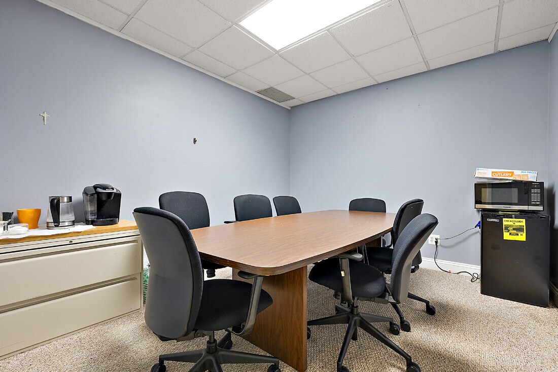 1681 E Auburn Rd, Rochester Hills, MI 48307 - Office for Sale | LoopNet