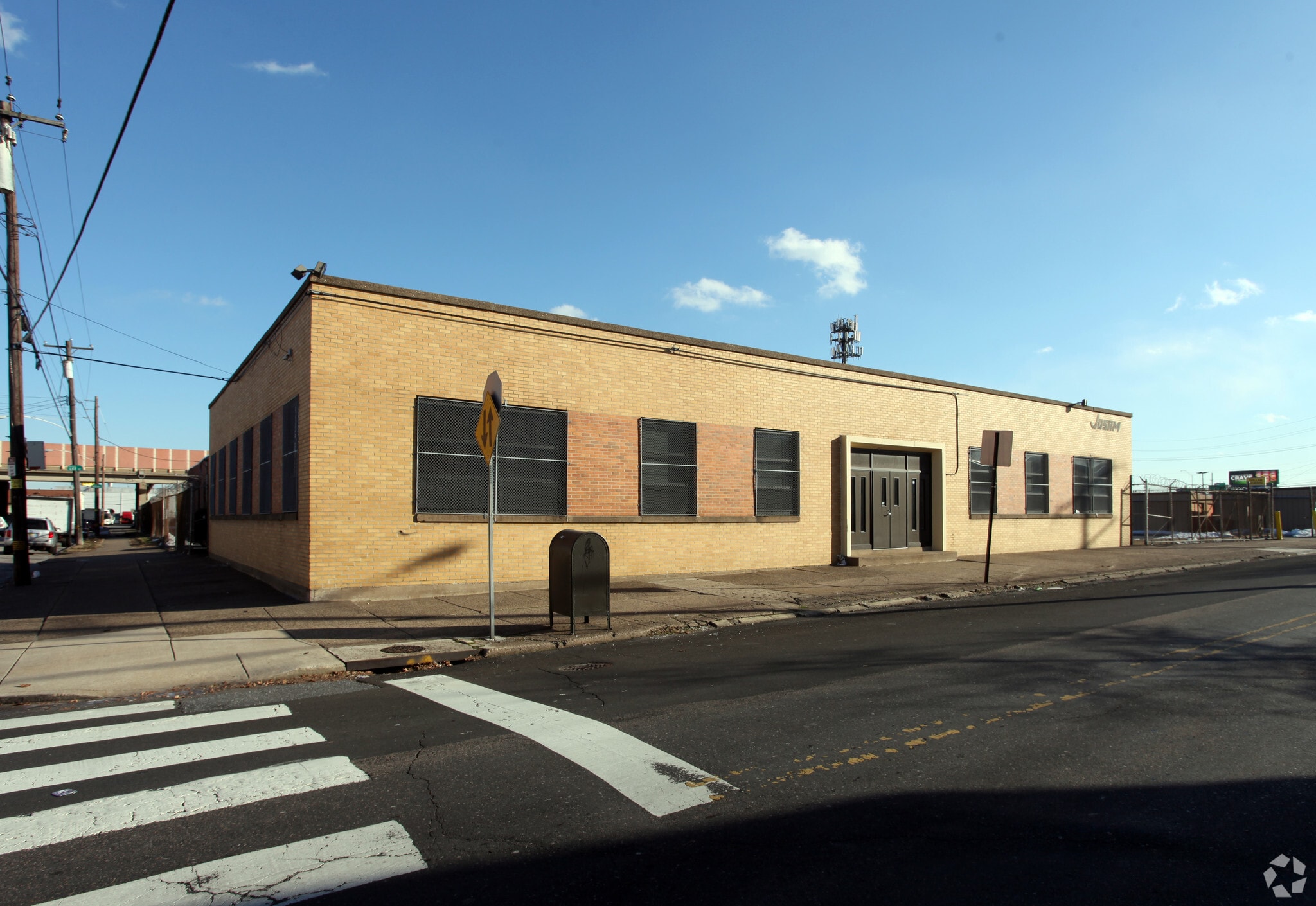 2501 S Front St, Philadelphia, PA 19148 - Office for Lease | LoopNet