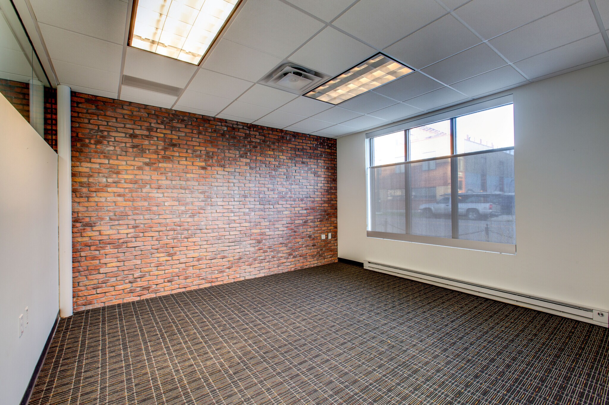 2347-2353 Curtis St, Denver, CO 80205 - Flex for Lease | LoopNet