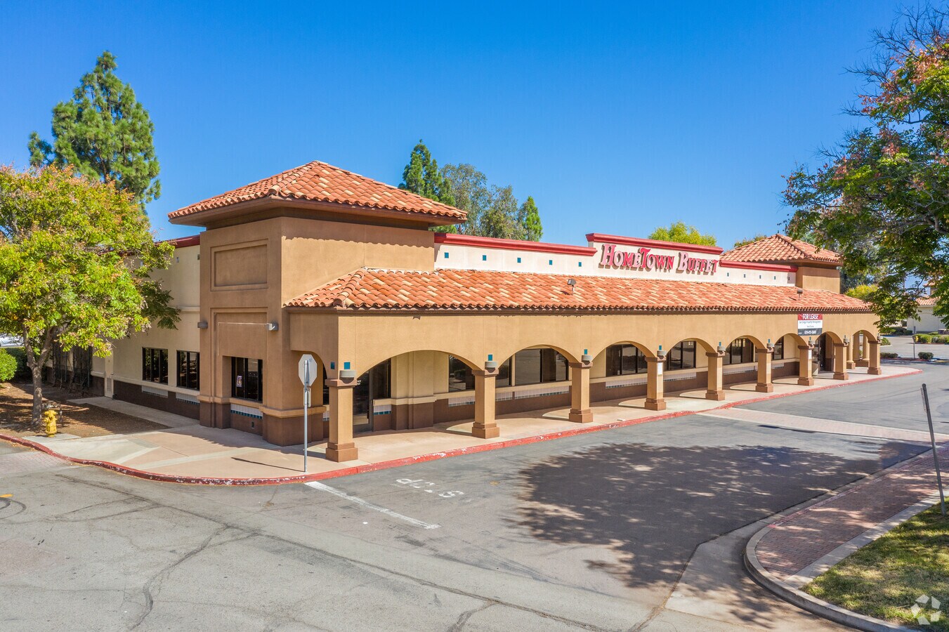 214-294 Town Center Pky, Santee, CA 92071 - Santee Town Center | LoopNet