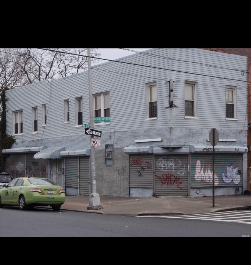 1764 E 174th St, Bronx, NY 10472 | LoopNet