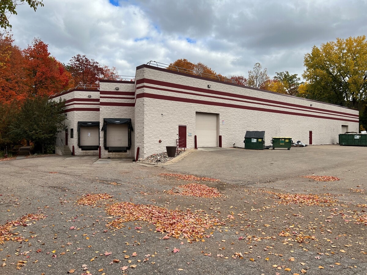 4064 Peavey Rd, Chaska, MN 55318 | LoopNet