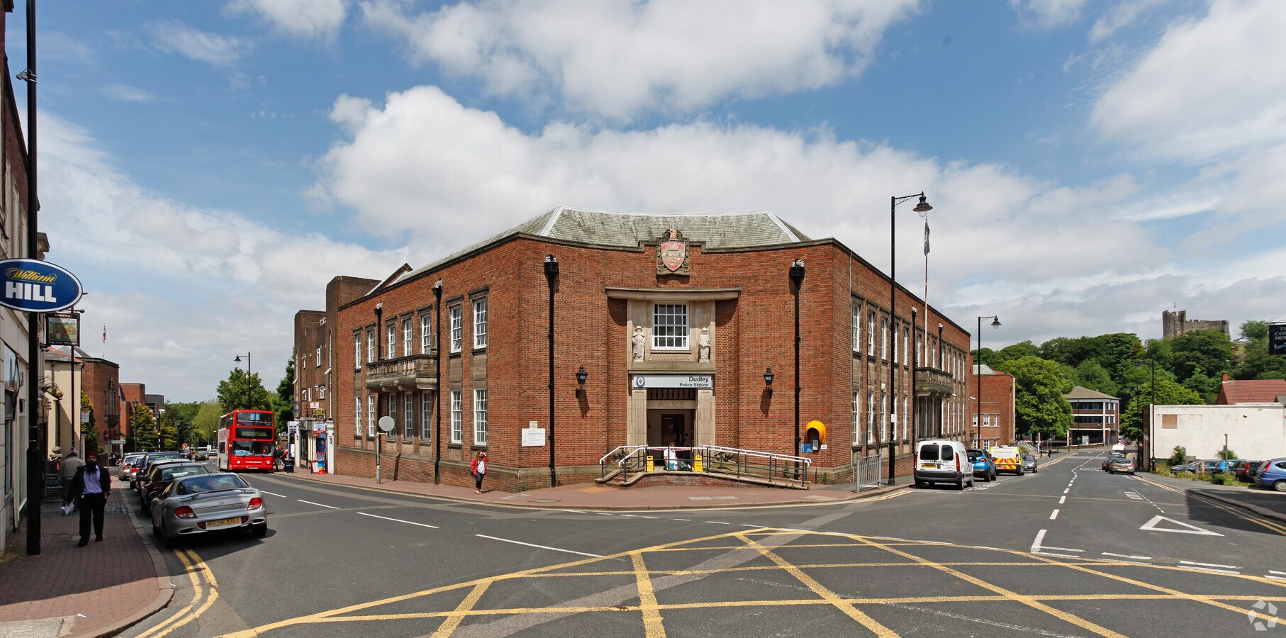 New St, Dudley, WMD DY1 1LZ | LoopNet