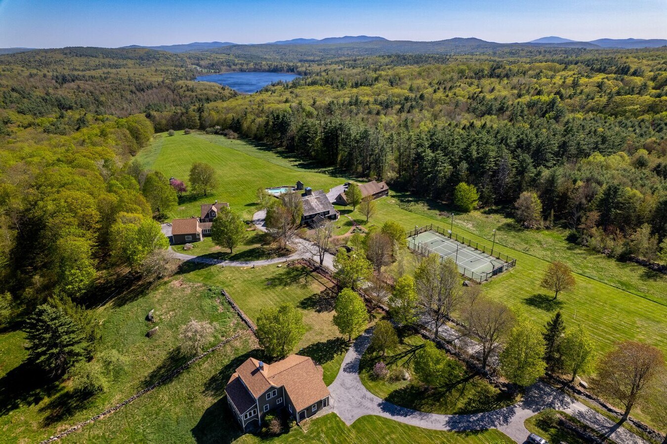 248 Huntington Rd, Henniker, NH 03242 | LoopNet