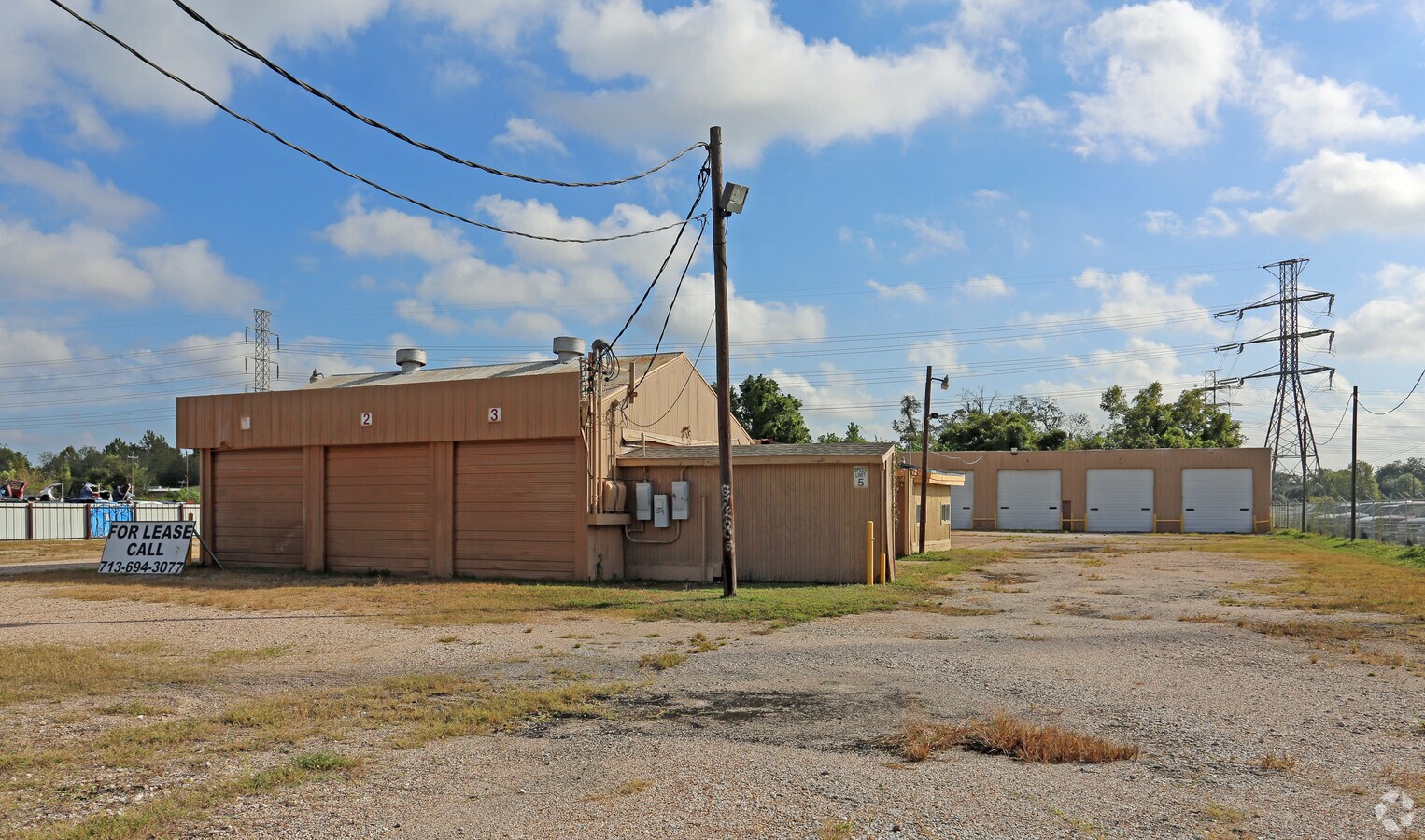 8902 E Hardy Rd, Houston, TX 77093 | LoopNet