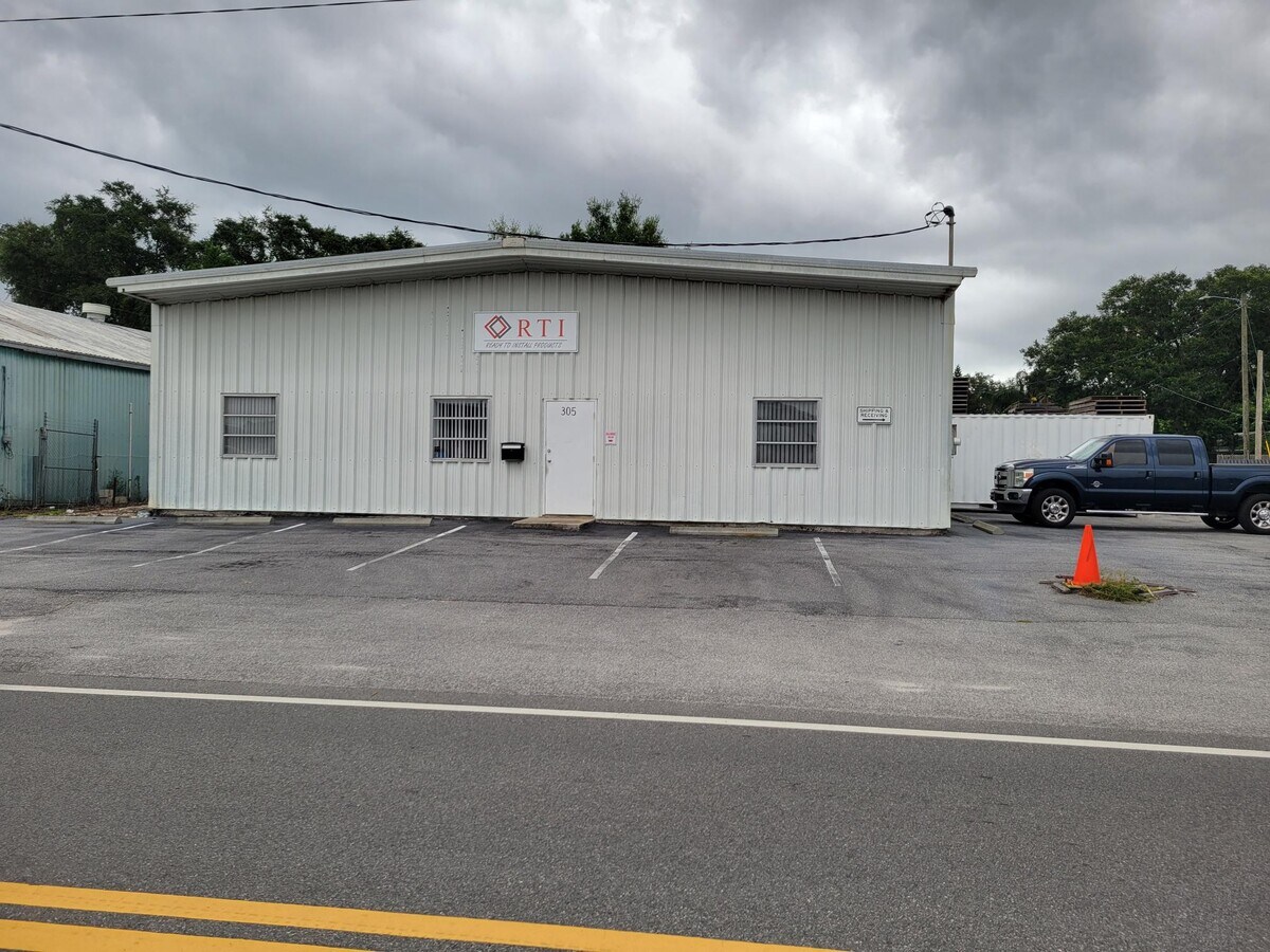 305 McKean St, Auburndale, FL 33823 | LoopNet