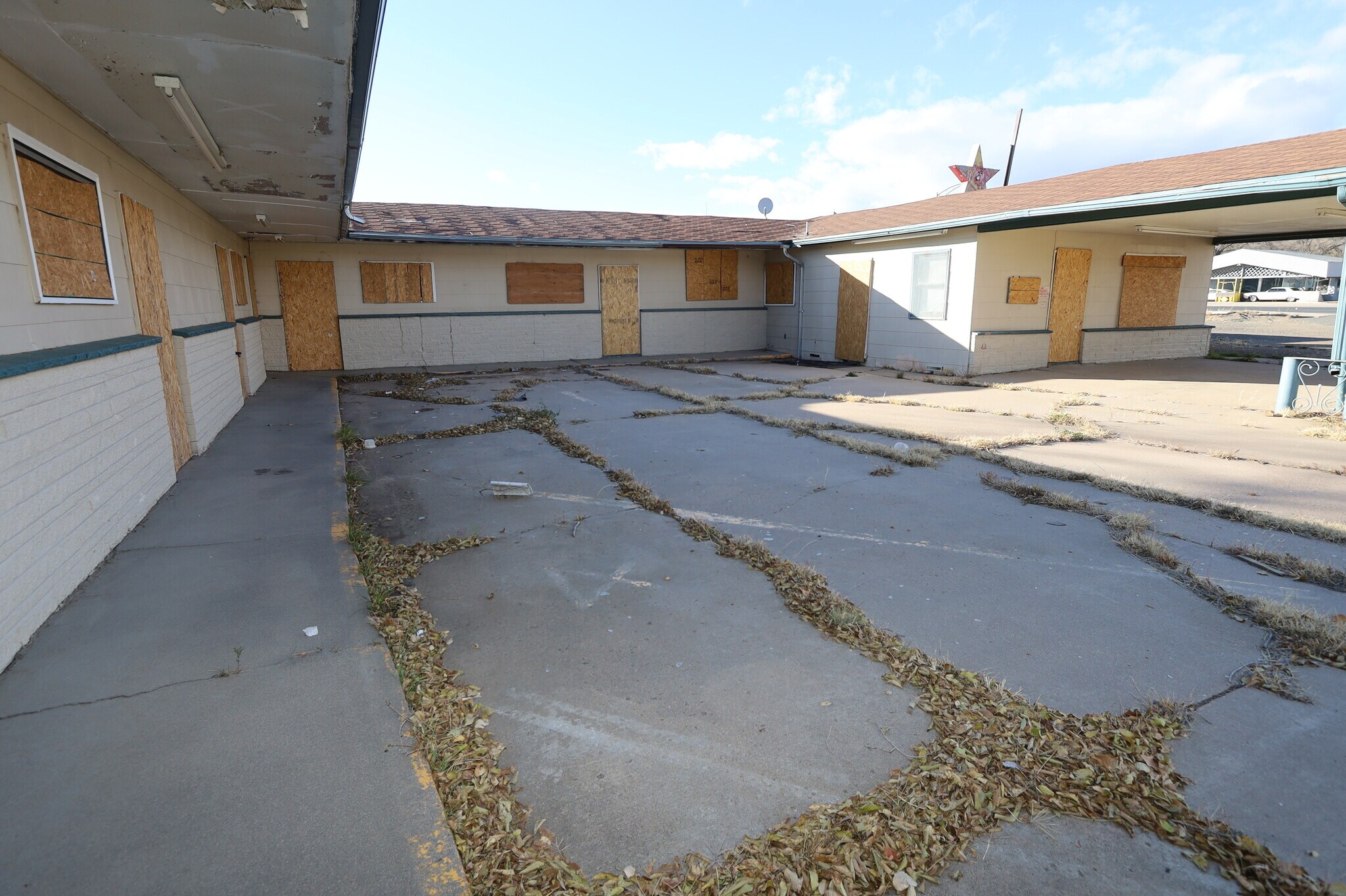 201 Clayton Rd, Raton, NM 87740 - Texan Motel | LoopNet