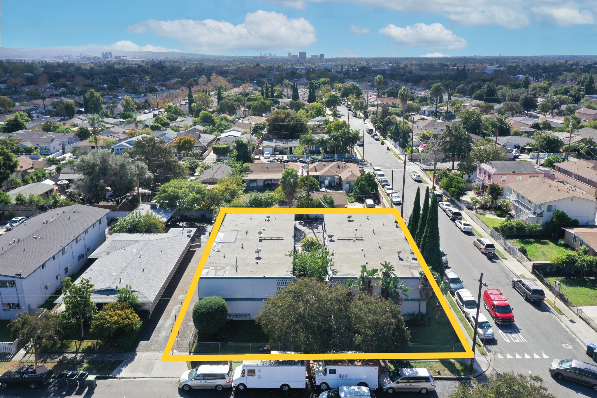 1146-1150 W Brook St, Santa Ana, CA 92703 - Arroyo Apartments | LoopNet