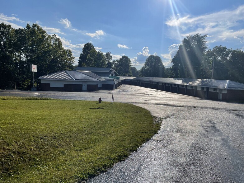 8128 Big Ridge Rd, Haysi, VA 24256 - Hilltop Motel | LoopNet