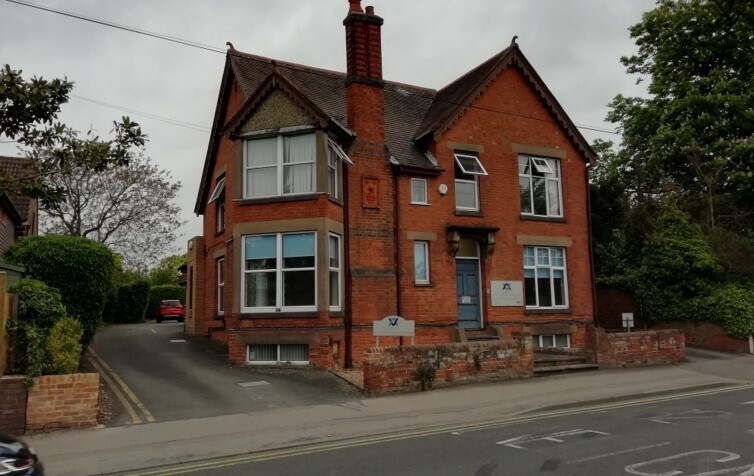 Rectory Rd, Wokingham, RG40 1DH | LoopNet