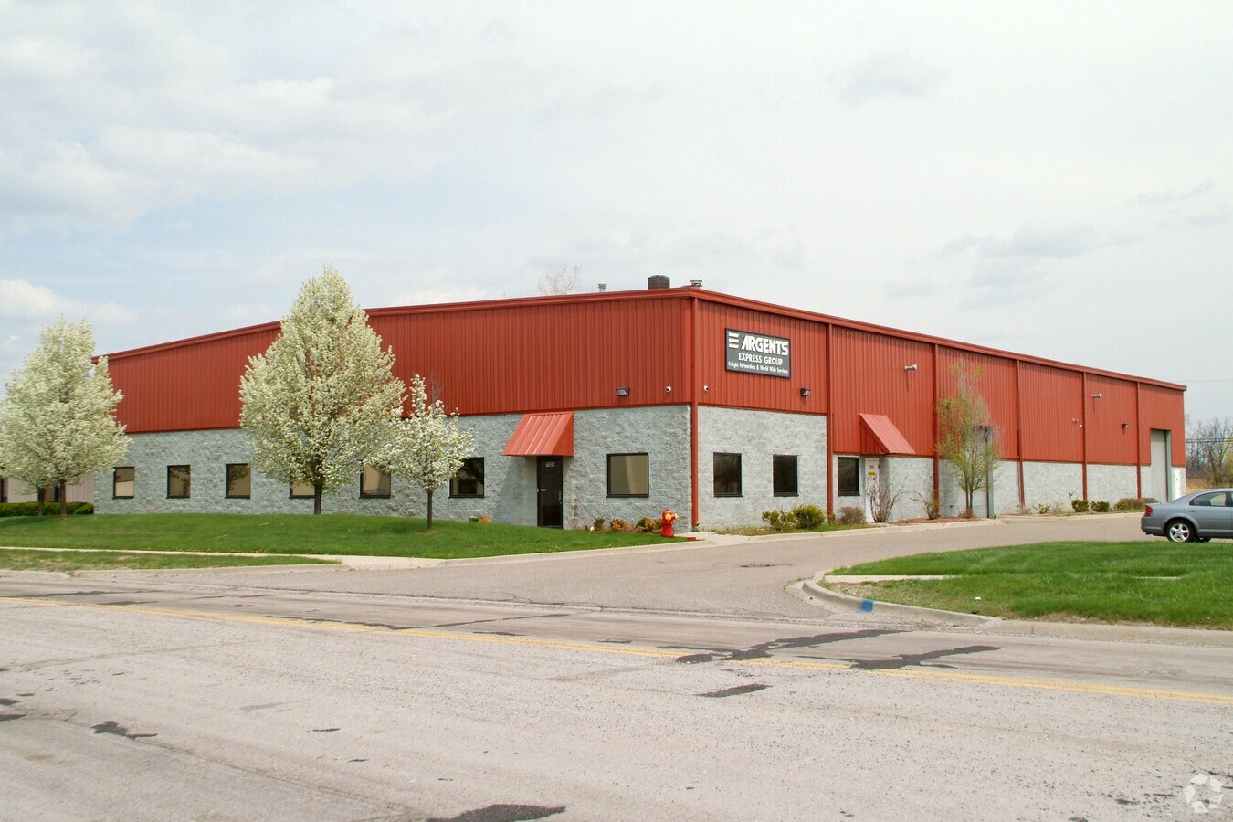 7025 Metroplex Dr, Romulus, MI 48174 - Industrial for Lease | LoopNet