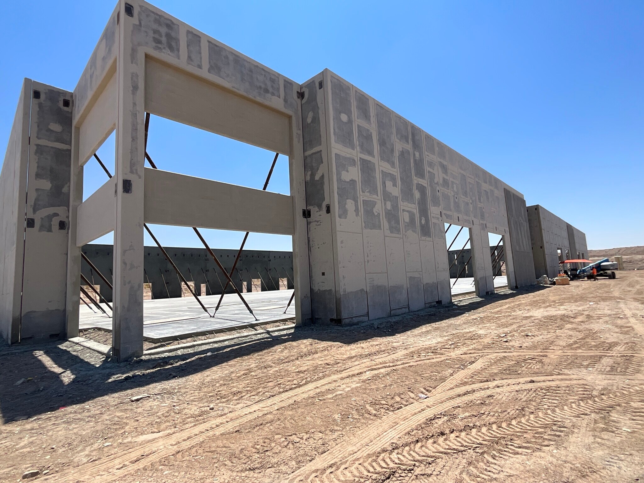 Laughlin Ranch Blvd, Bullhead City, AZ 86429 - 2400 Laughlin Ranch Blvd ...