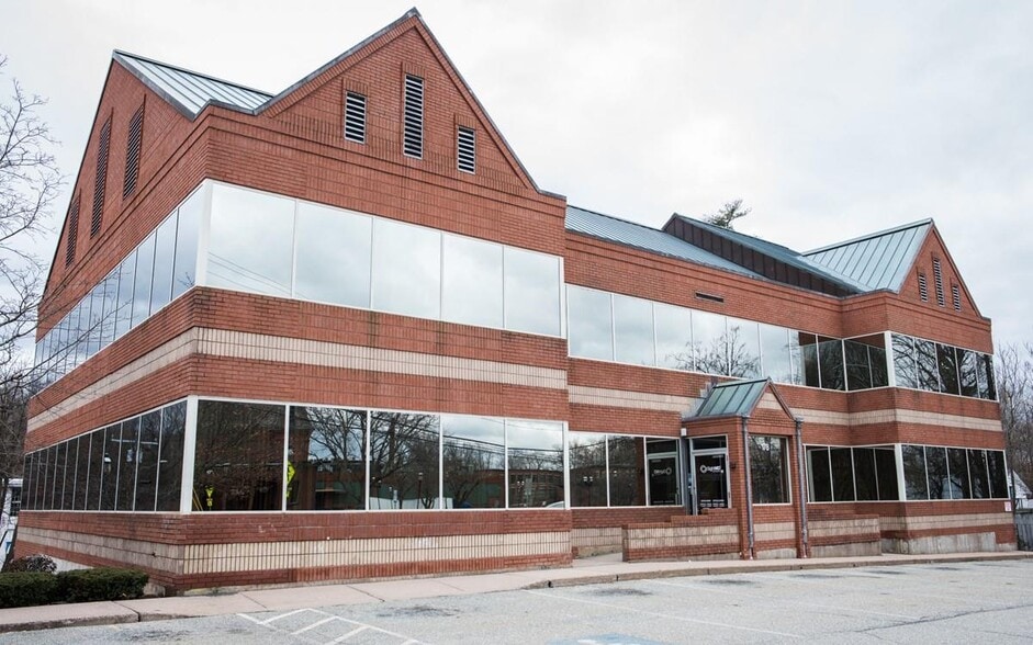 178 Hartford Rd, Manchester, CT 06040 - SightMD | LoopNet