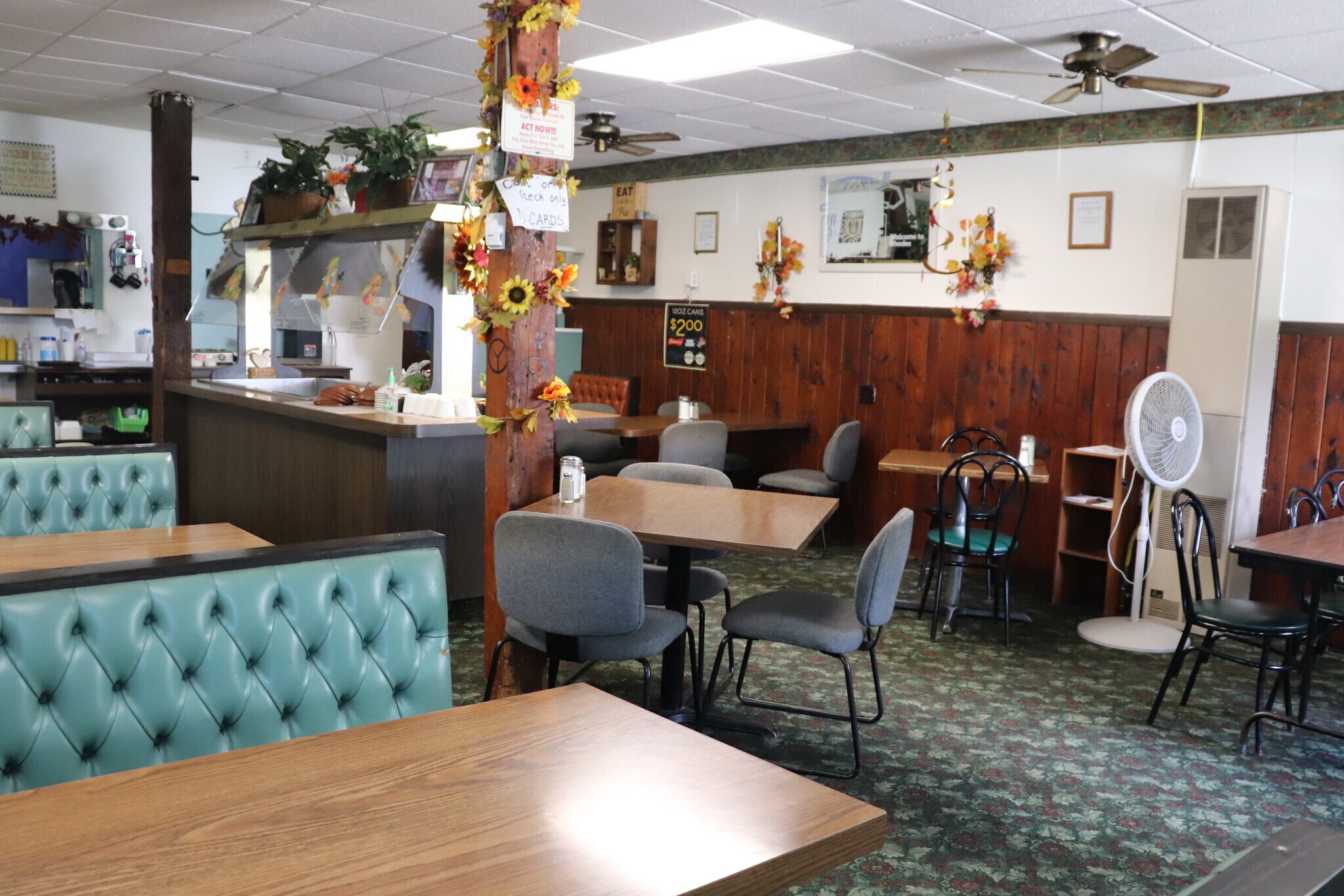 2866 Rhodes, Rhodes, MI 48652 - Rhodes Cafe | LoopNet
