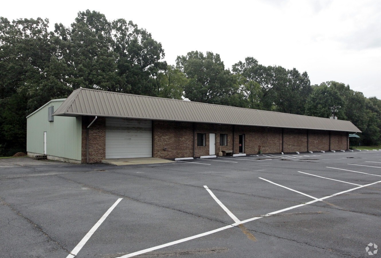 7818 E Holmes Rd, Memphis, TN 38125 | LoopNet