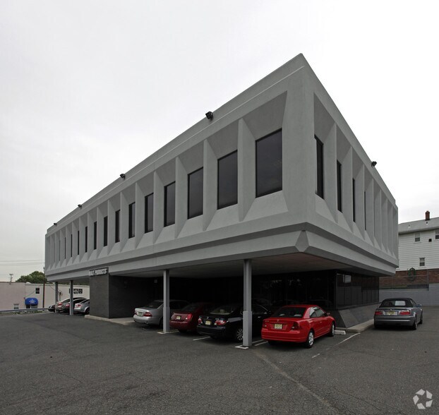 88 Market St, Saddle Brook, NJ 07663 | LoopNet