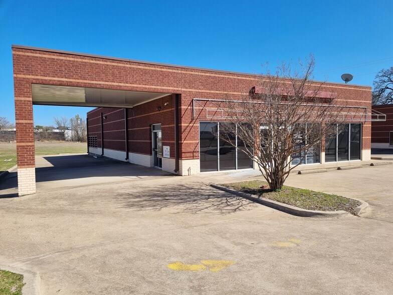1911 N Loy Lake Rd, Sherman, TX 75090 - Retail for Lease | LoopNet