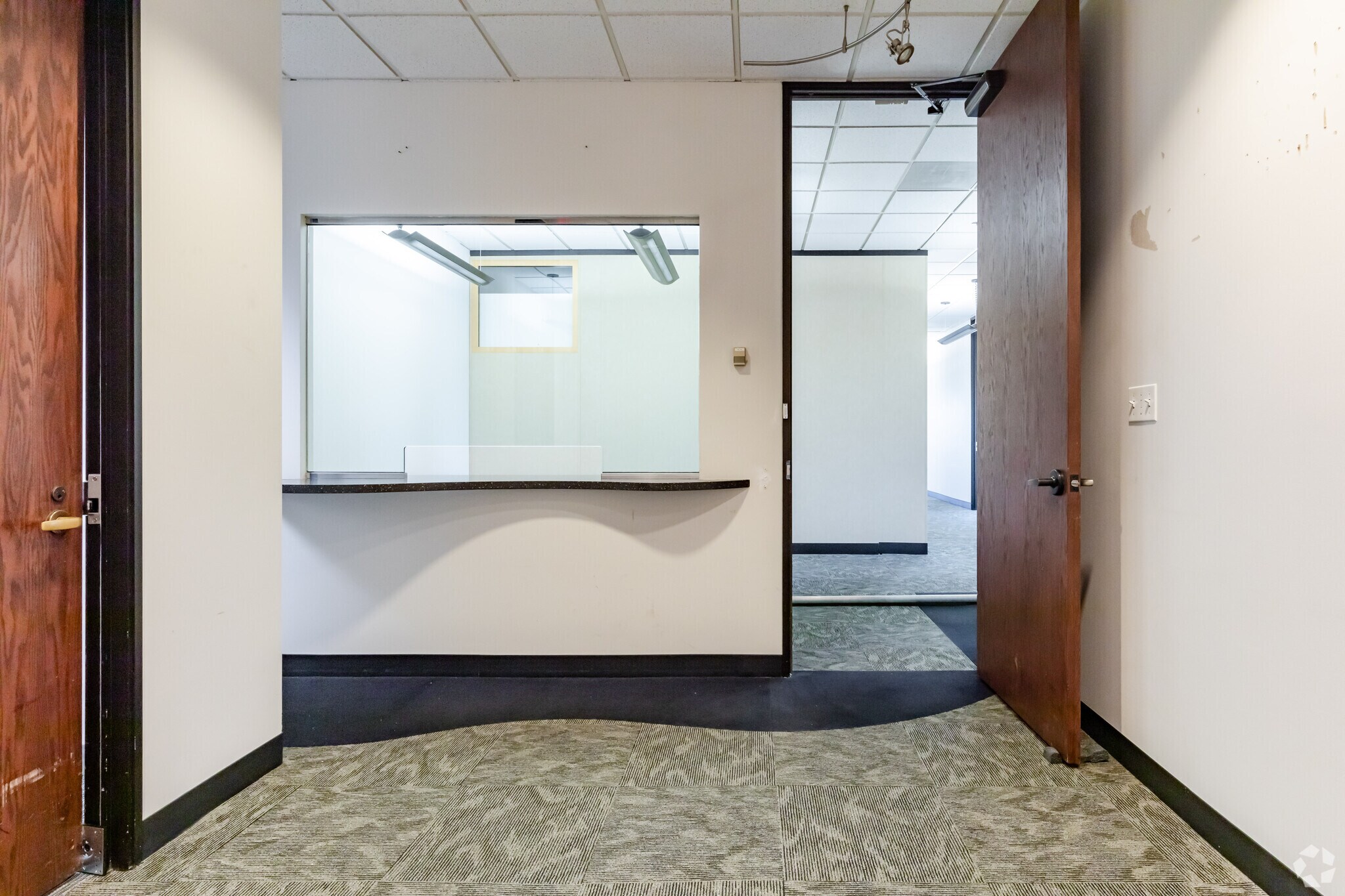 450 E Devon Ave, Itasca, IL 60143 - Office for Lease | LoopNet