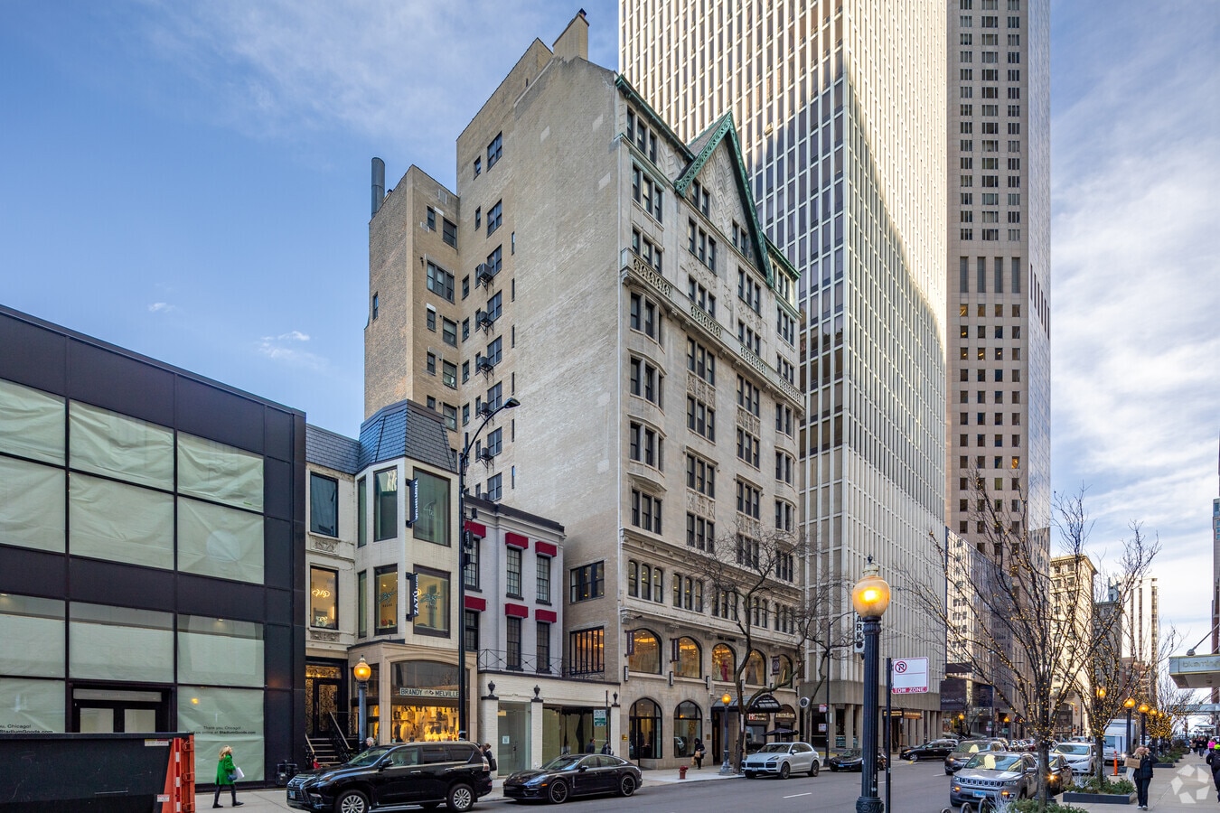 70 E Walton St, Chicago, IL 60611 | LoopNet