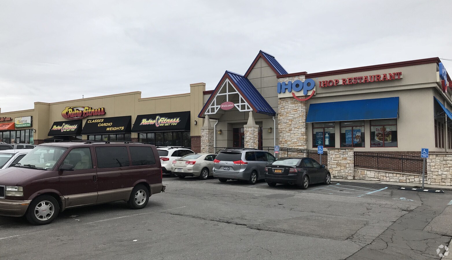 131 W Sunrise Hwy, Freeport, NY 11520 | LoopNet