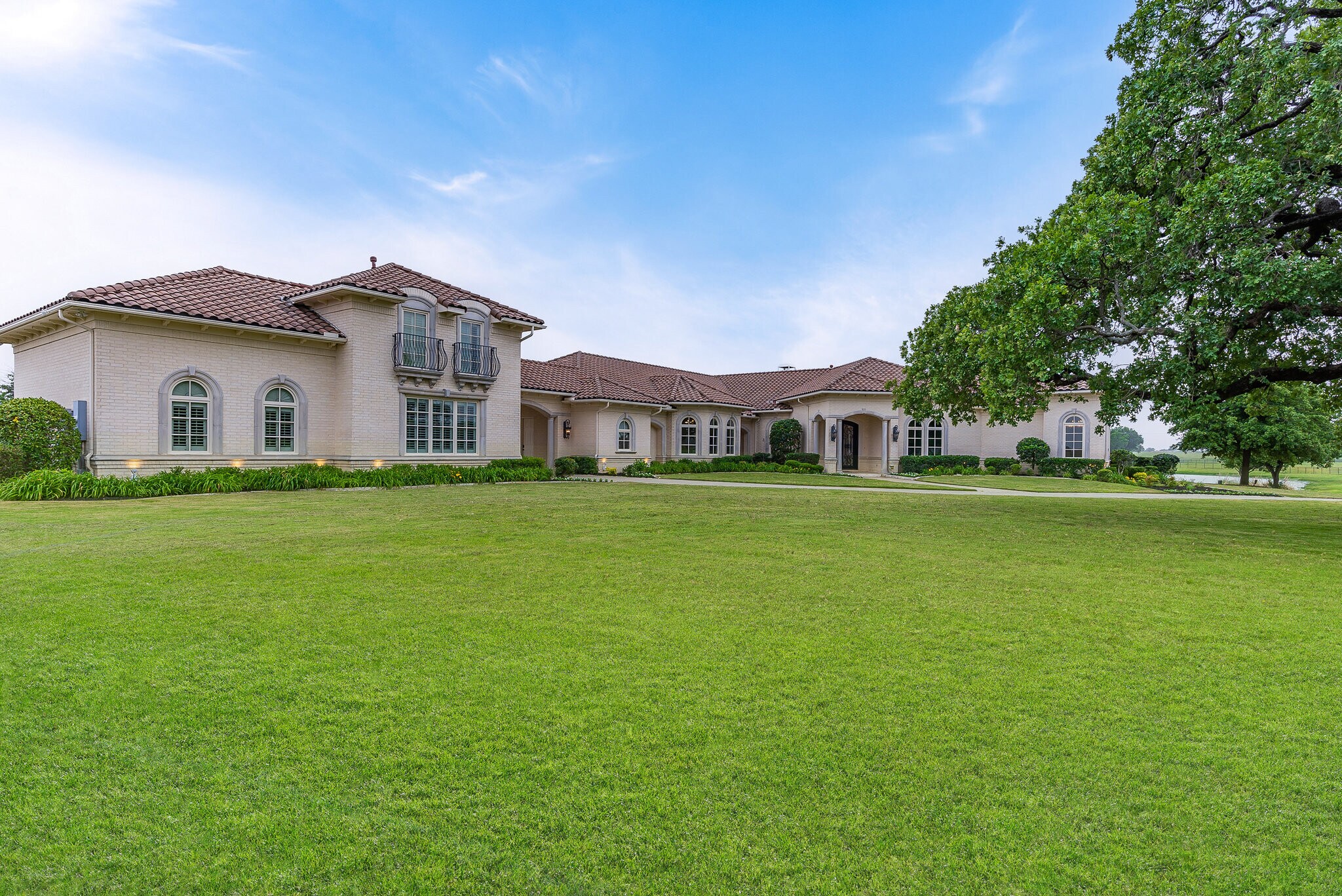 10285 Zipper Rd, Pilot Point, TX 76258 - Specialty for Sale | LoopNet