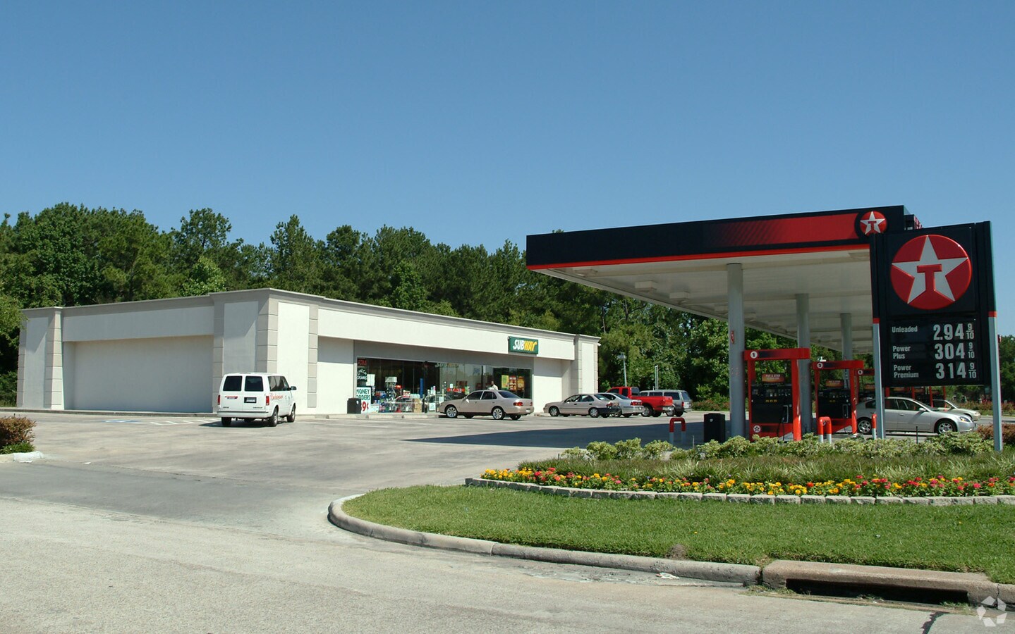 15303 Ella Blvd, Houston, TX 77090 | LoopNet