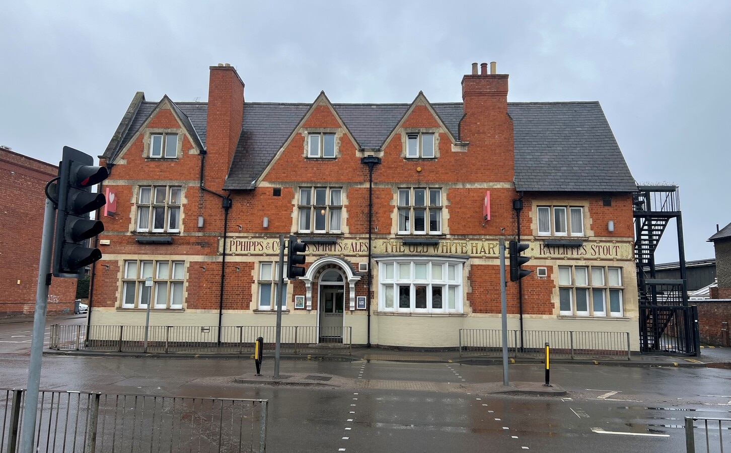 15 Cotton End, Northampton, NN4 8BS | LoopNet