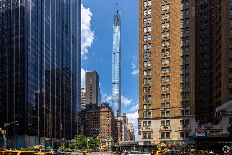 111 W 57th St, New York, NY 10019 | LoopNet