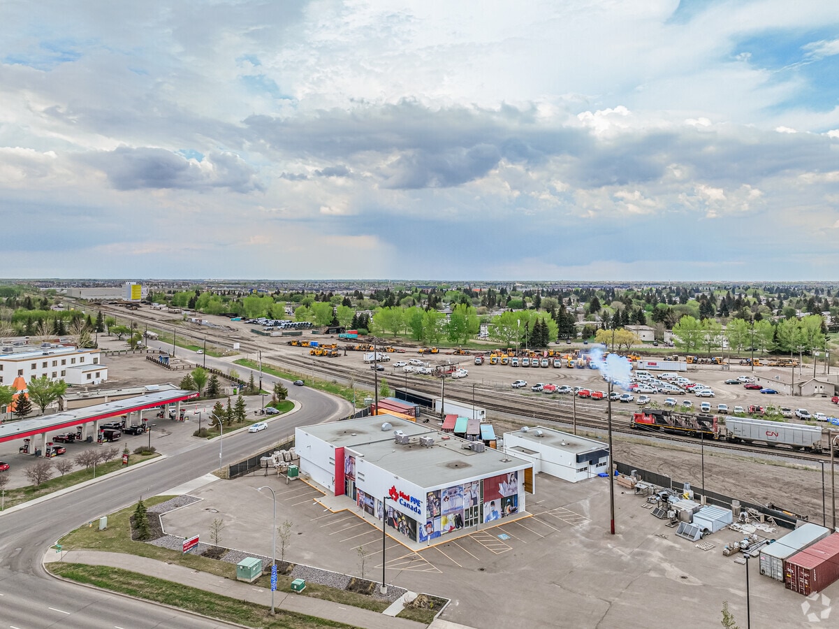 13135 St Albert Trl NW, Edmonton, AB T5L 4H5 | LoopNet