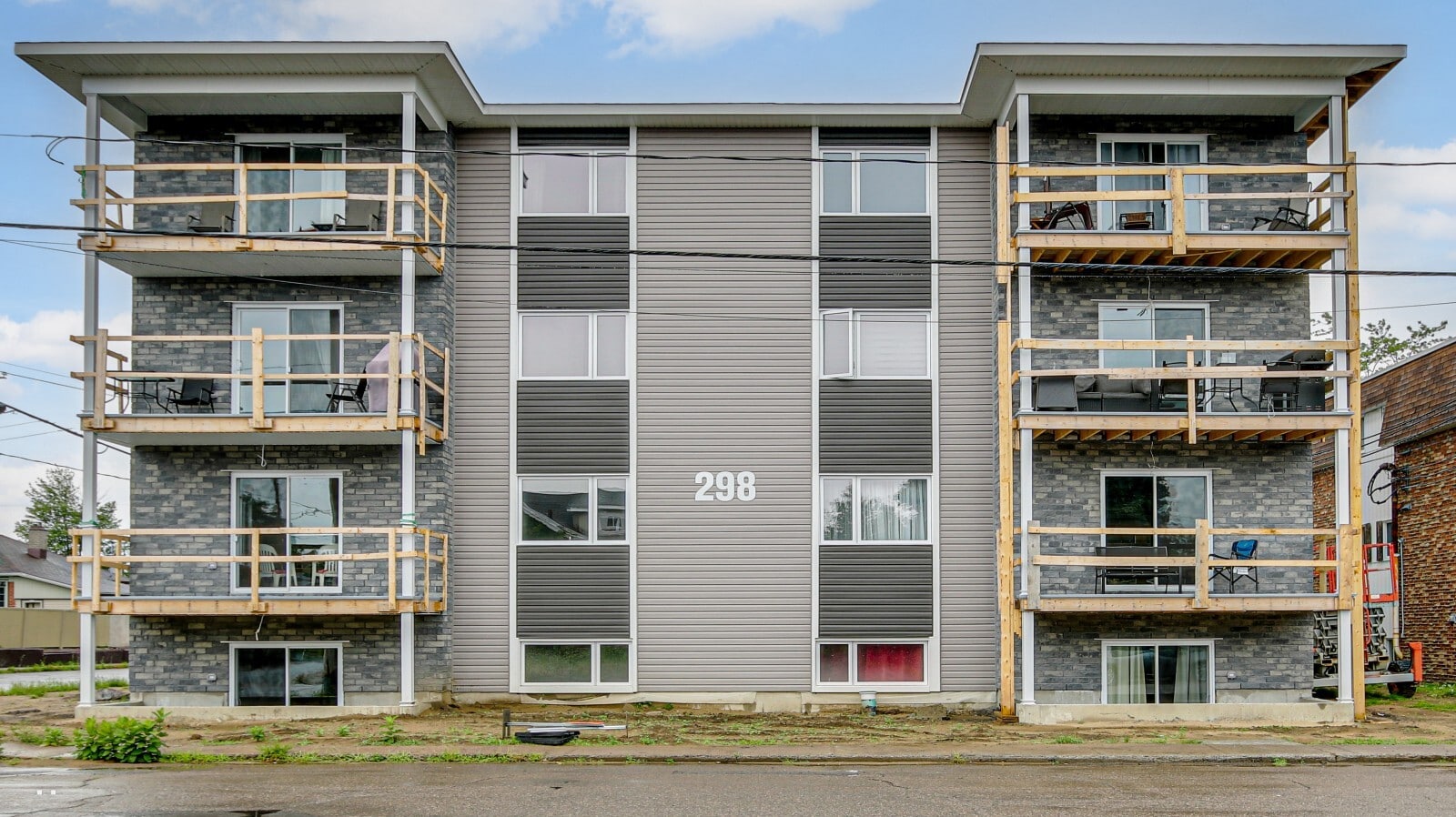 298 118E Rue, Shawinigan, QC G9P 3E4 | LoopNet