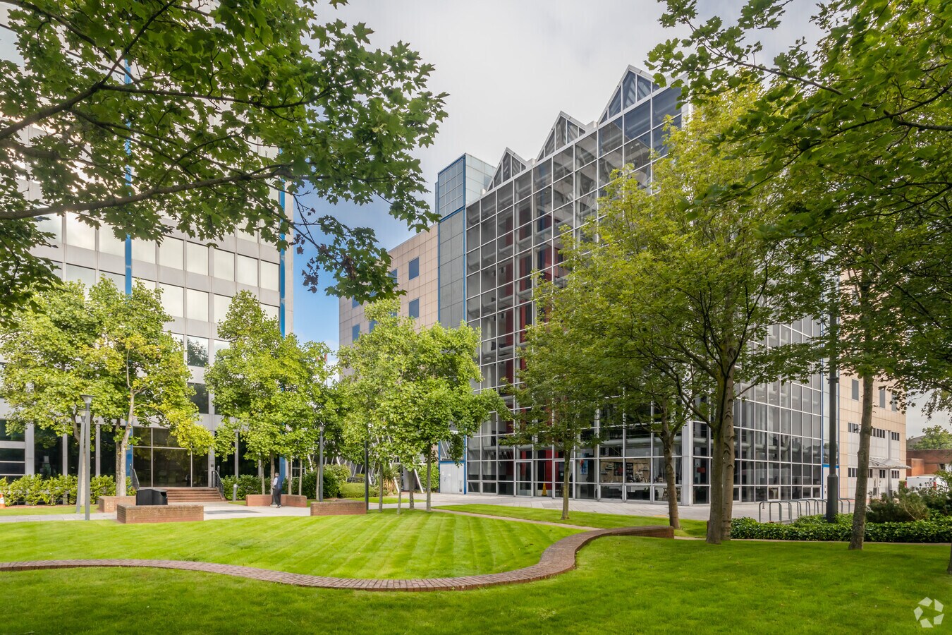 High St, Potters Bar, HRT EN6 5BS - Maple House | LoopNet