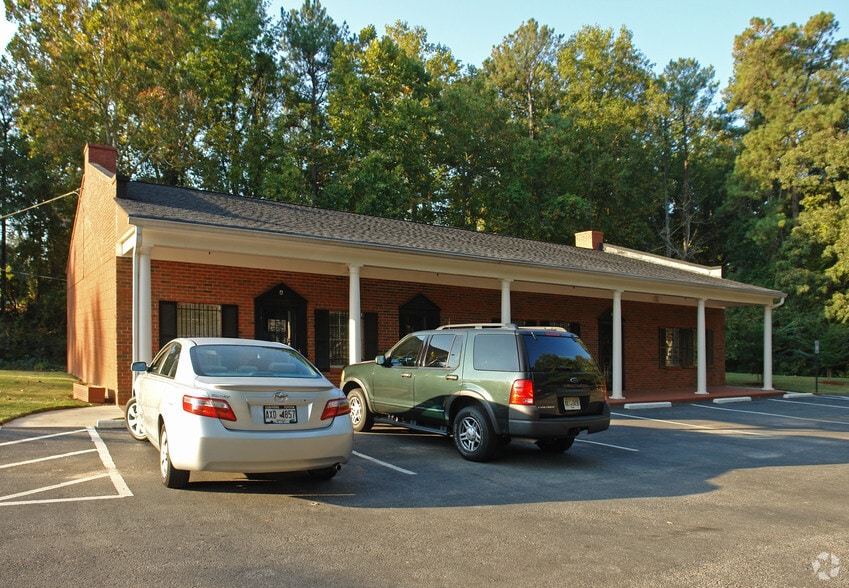 2644 Candler Pky, Decatur, GA 30032 | LoopNet